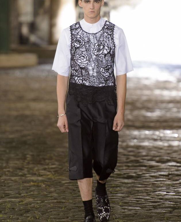 Can men also wear the centre parting?