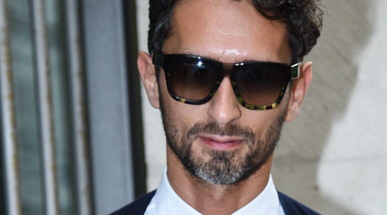 [Streetstyle] Men: how to style curly hair? - [EN] Jean Louis David