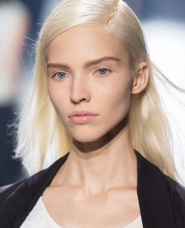 3 ways to wear glitter in your hair for the party season - [EN] Jean ...