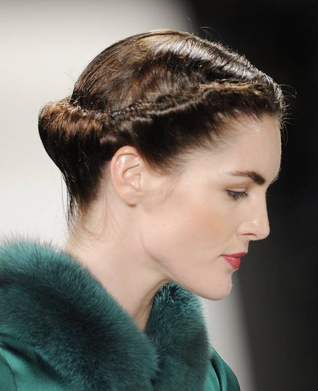 Retro trend: Rolled hair