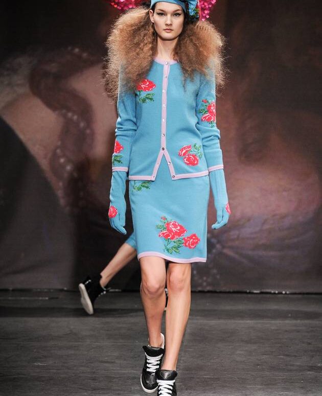 How to tame frizz-prone hair