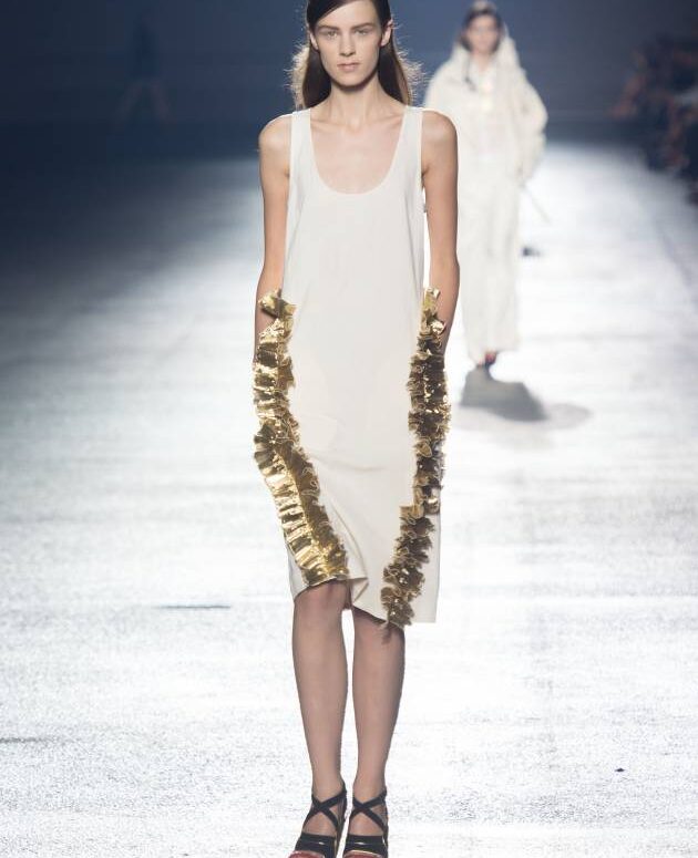 Gold: the hot new beauty & hair trend